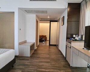 Suíte júnior, vista para o rio | Roupas de cama premium, edredons de pluma