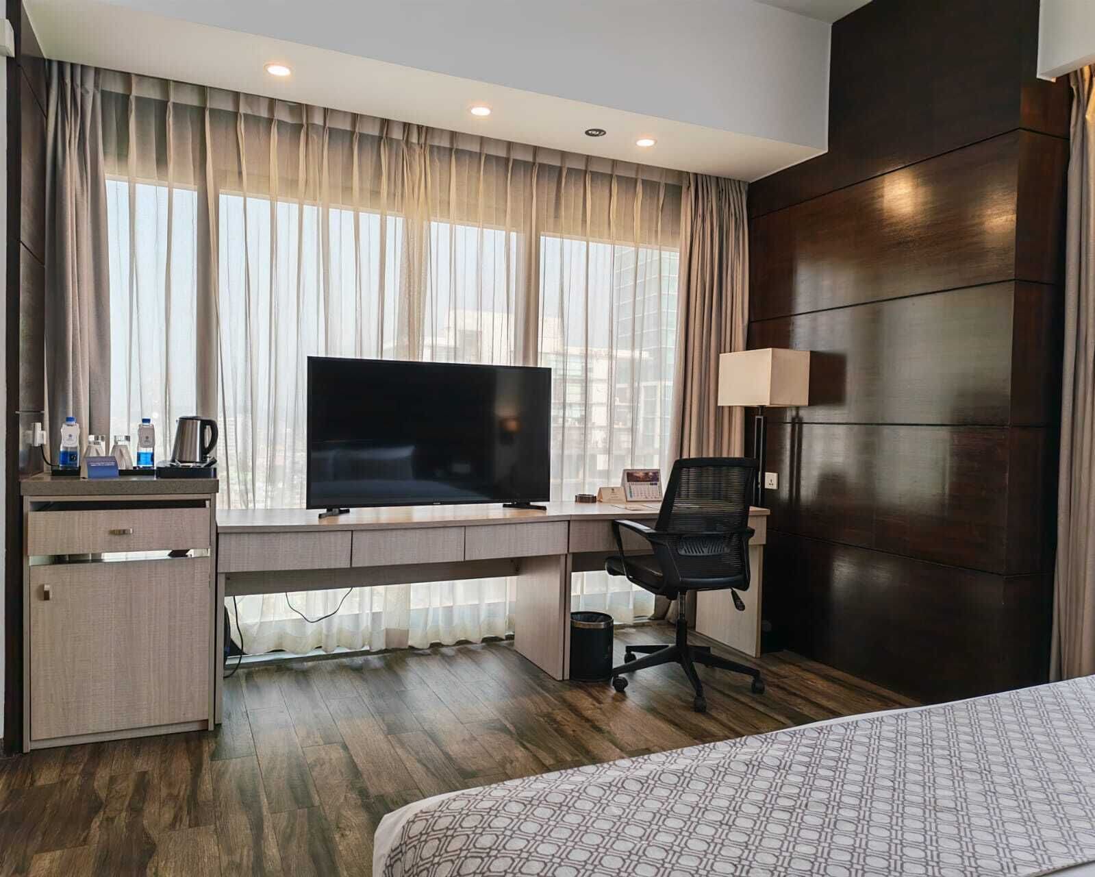 Suíte júnior, vista para o rio | Roupas de cama premium, edredons de pluma