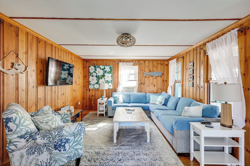 1 Block To Humarock Beach: Dog-friendly Cottage - Massachusetts