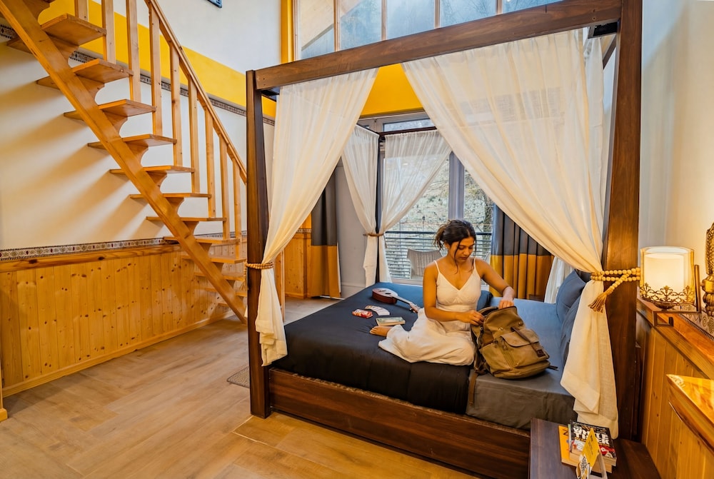 The Hosteller Jibhi - Jibhi