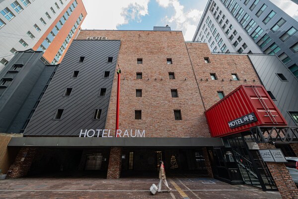 Jamsil Raum Tourist Hotel - Cheonan-si