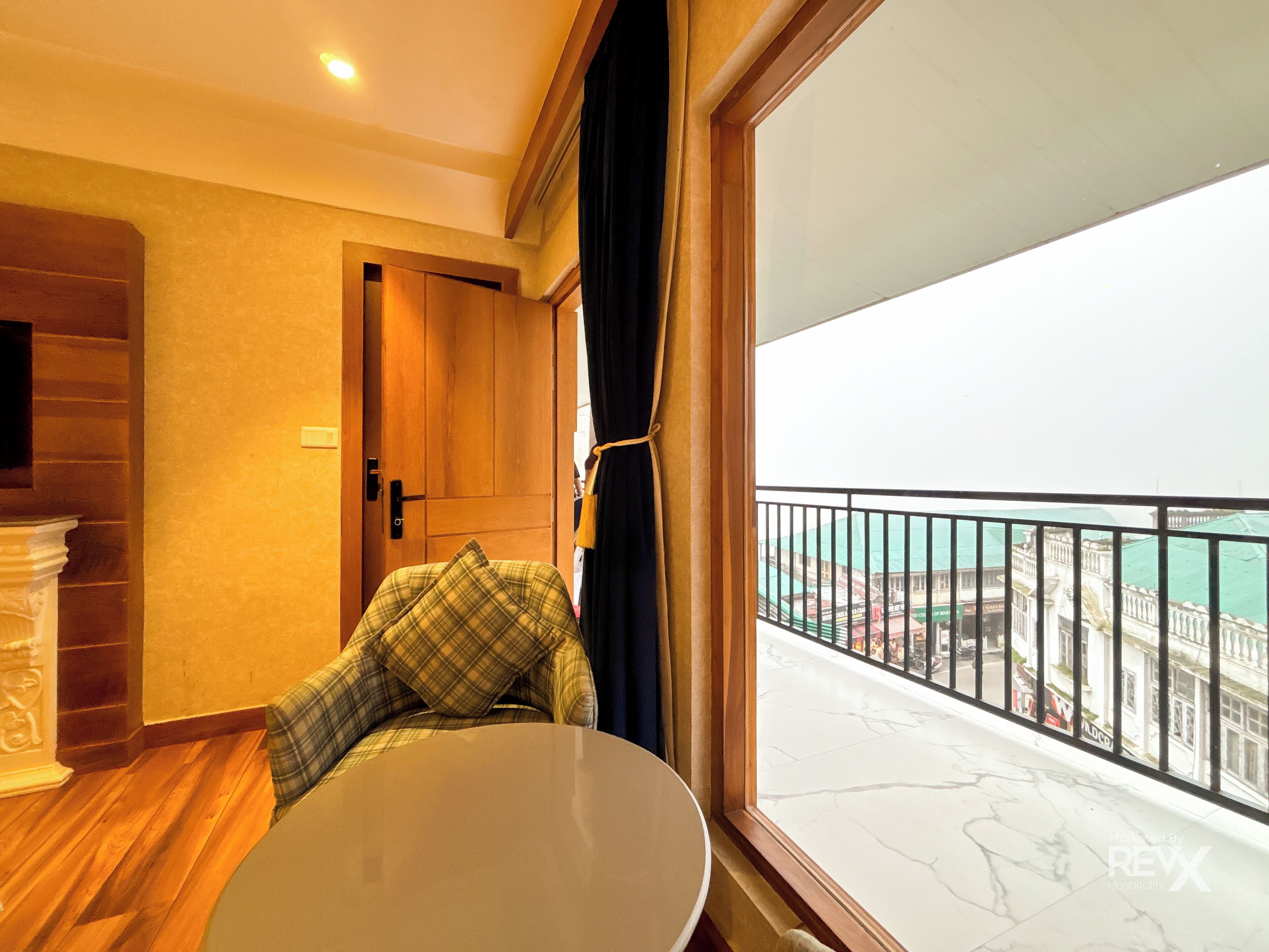 Quarto Superior, varanda | Wi-fi grátis 