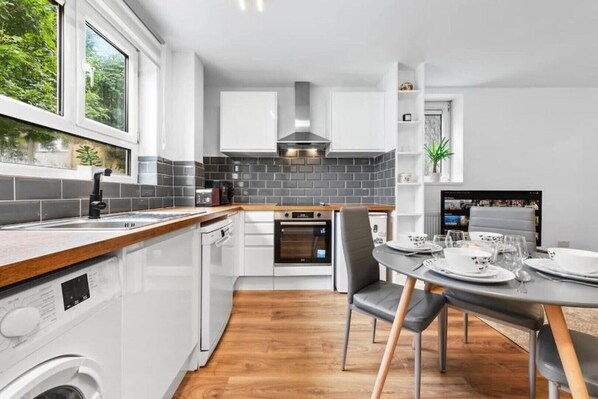 Adair Road, Kensington and Chelsea, London, W10 5DY Reviews, Deals ...