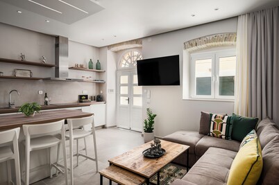 Petite Palace by Konnect, Old Corfu Town