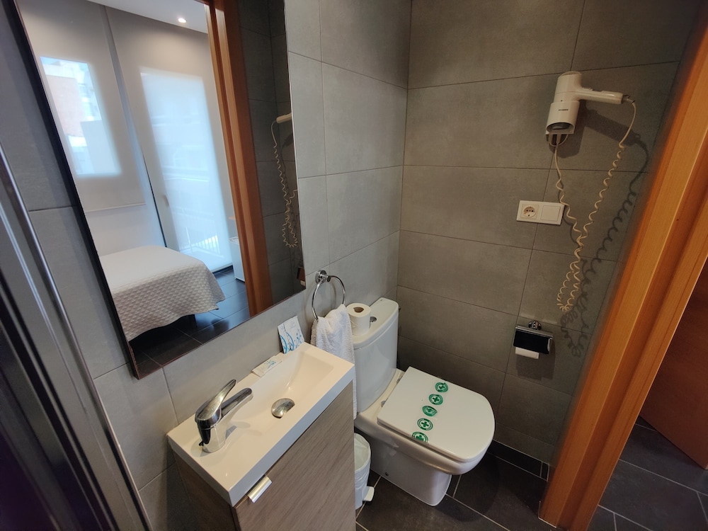 Hostal Manel - Costa Brava