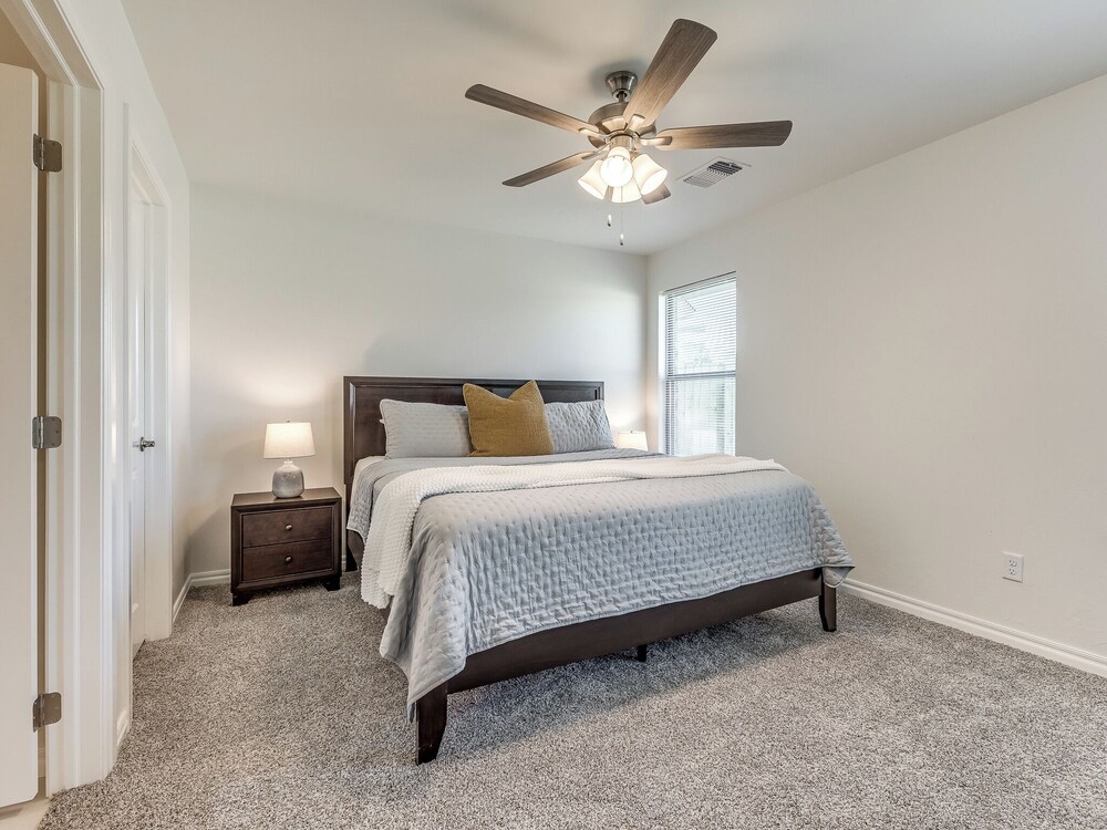 Mustang Oklahoma New Construction Home - Oklahoma City | Stayz