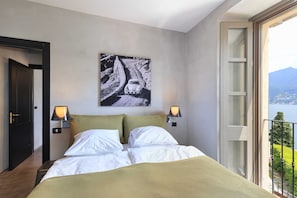 Vila, 5 quartos, piscina particular, vista para o jardim | 5 quartos
