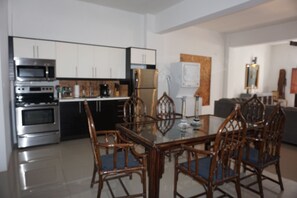 Apartamento Familiar, cozinha | Sala de estar