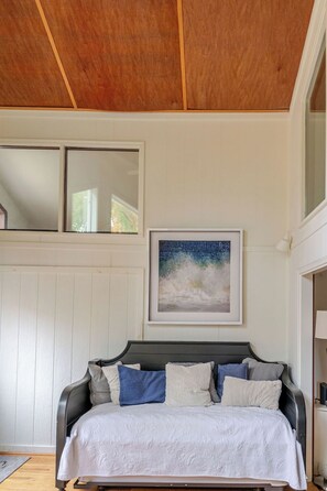 Quiet Resort! Relax, Play & Explore - Family-Friendly Vintage Home on ...