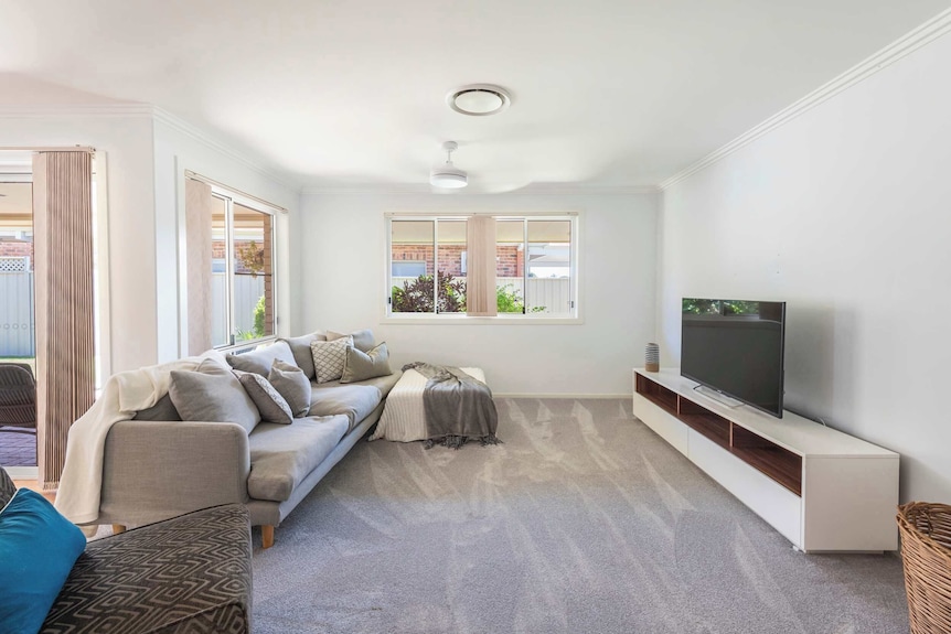 Waterfront - Kolora Lake House - Oceanstays - Maclean