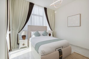 Apartamento superluxo, sacada, vista para a piscina | Wi-Fi de cortesia