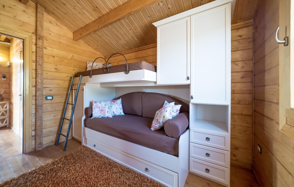 Cozy home in Rodi Milici with WiFi - Rodi Milici | Vrbo