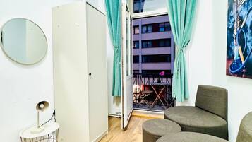 Apartamento Básico | Vista do quarto