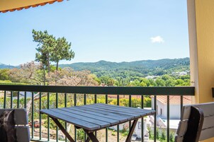 Quarto Duplo, varanda, vista para a montanha | Wi-fi grátis