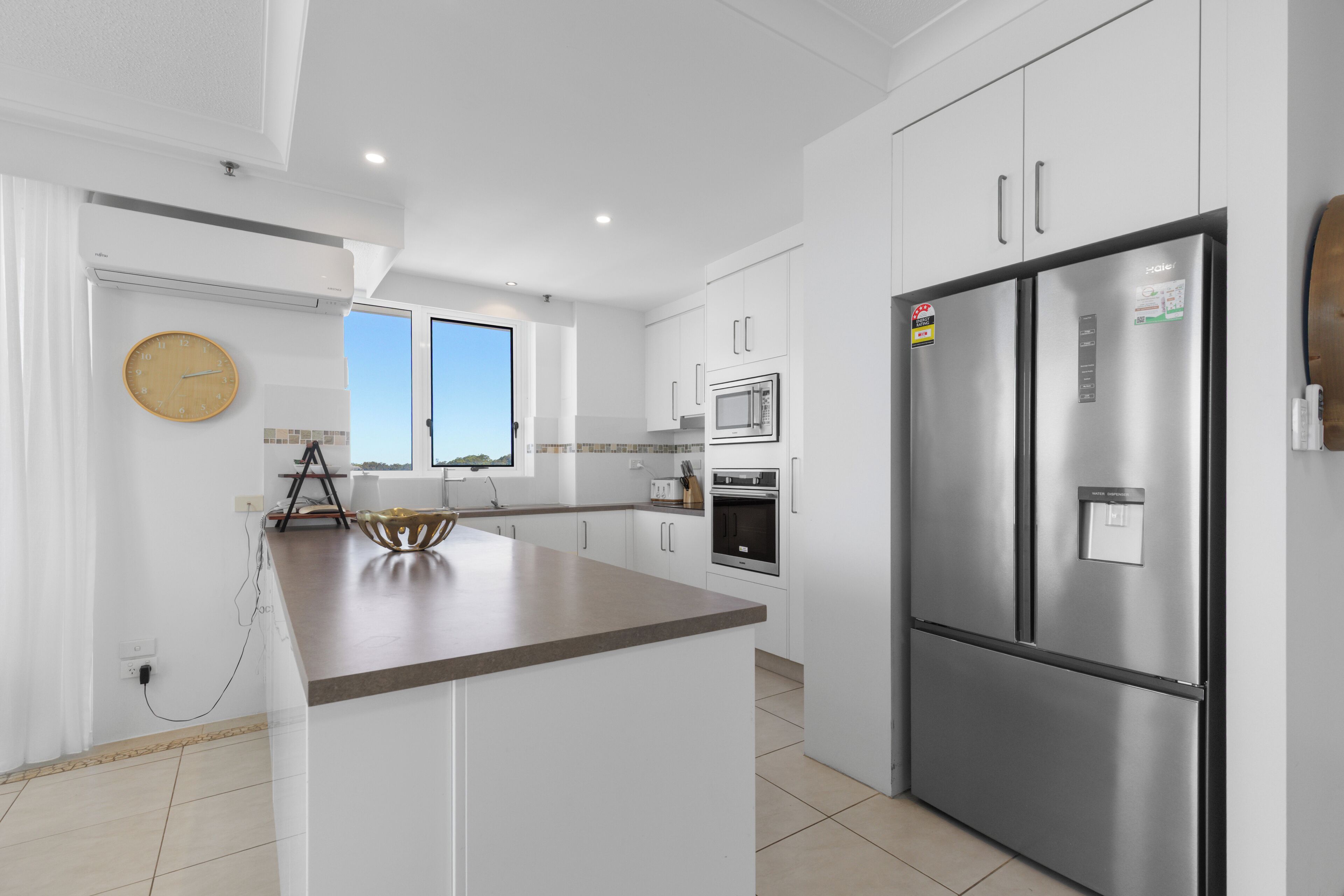 Apartamento Superior, varanda, vista para o oceano | Cozinha privada | Uma chaleira elétrica, uma torradeira 