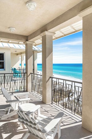 Le Fortune*Beach Front*Elevator*Luxury* Reviews, Deals & Photos 2026 ...