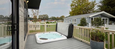 Casa | 2 quartos, internet de alta velocidade