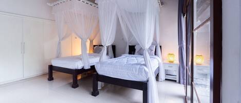 Villa Comfort, pátio, vista para o pátio | Comodidade do quarto