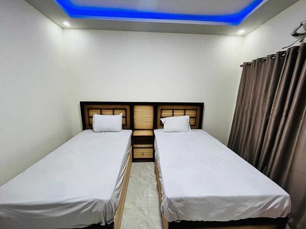 Royal Palace Home 208 Reviews, Deals & Photos 2026 - Expedia