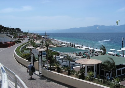 Le Mirage Boutique II