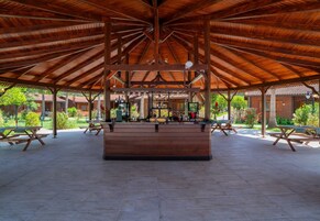 Bar à beira da piscina