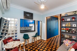Apartamento | Sala de estar | TV de ecrã plano 