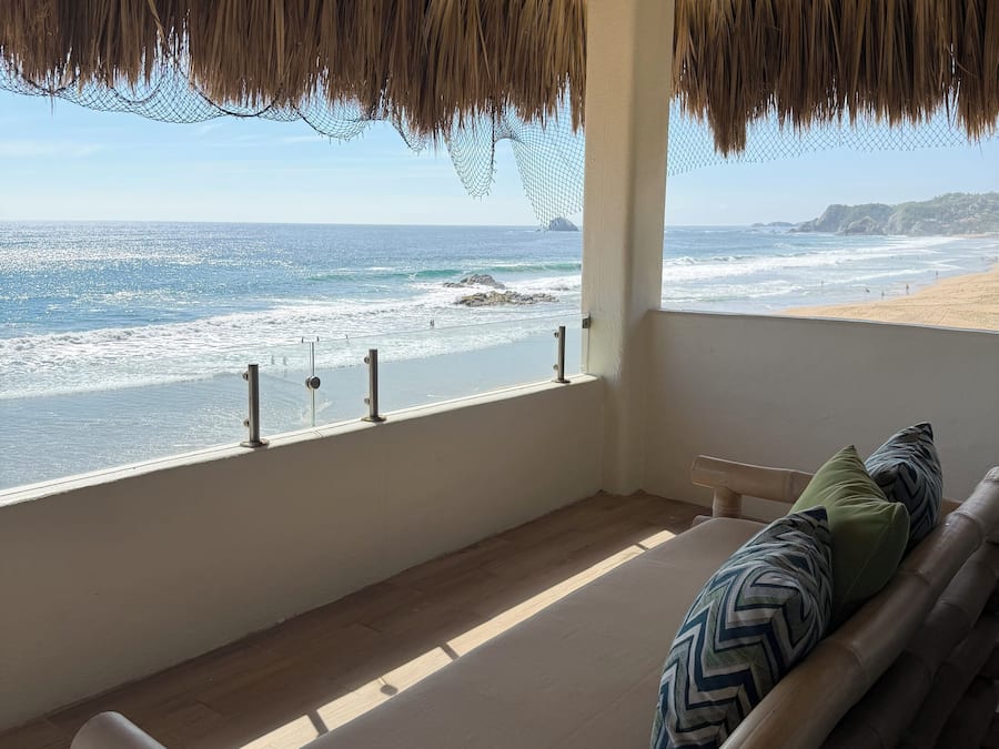 Quarto Twin Deluxe, varanda, vista para o mar | Sala de estar