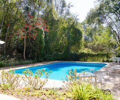 2 piscinas exteriores 