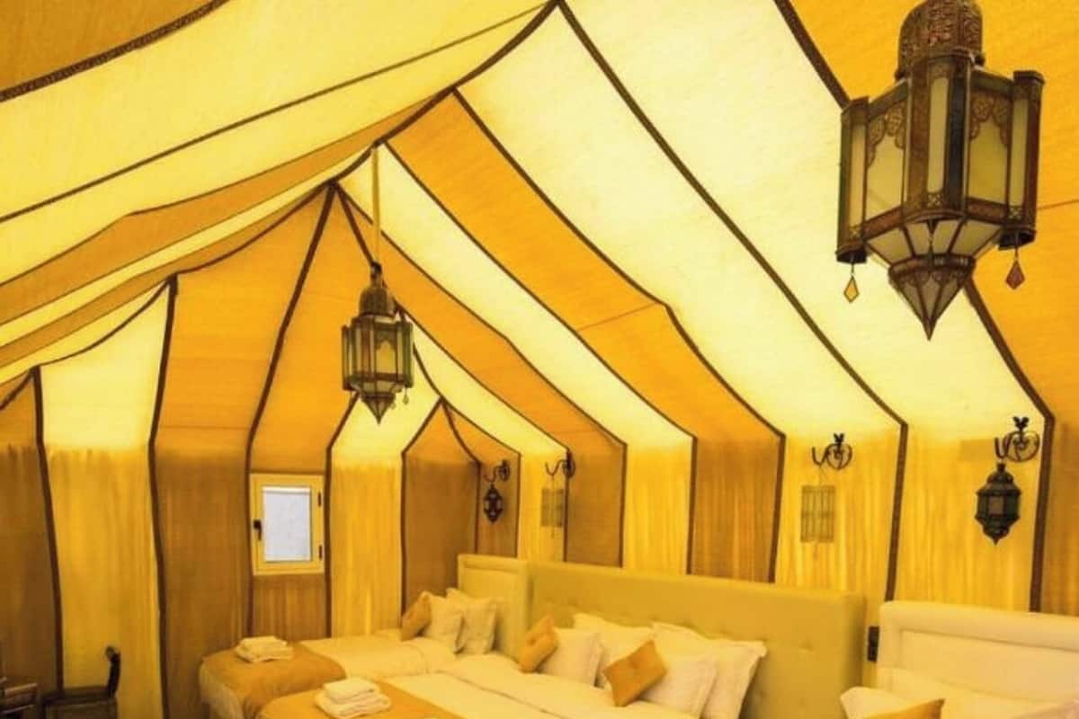 Cofre no quarto, secretária