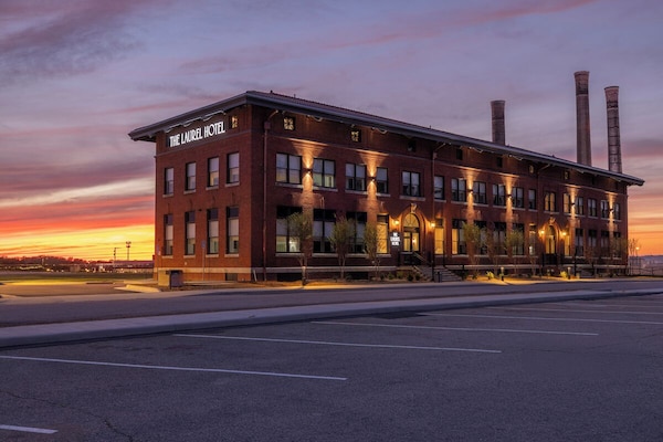 The Laurel Hotel - Danville, VA