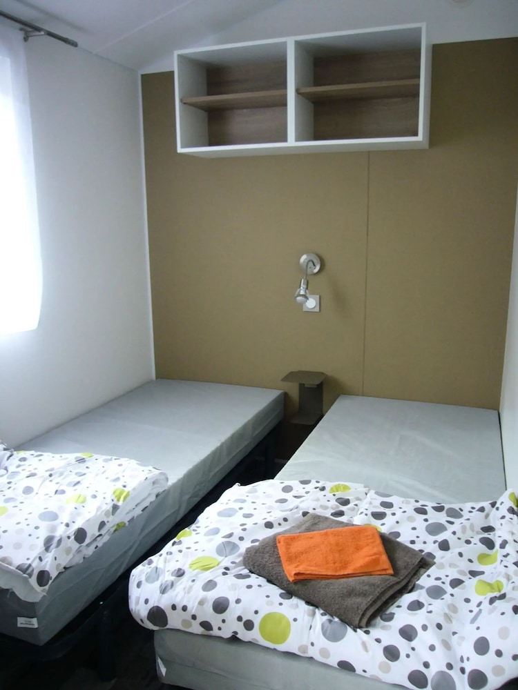 CAVALIN Mobil-home Confort 35m² - 2 bedrooms (reduced mobility) on plot ...