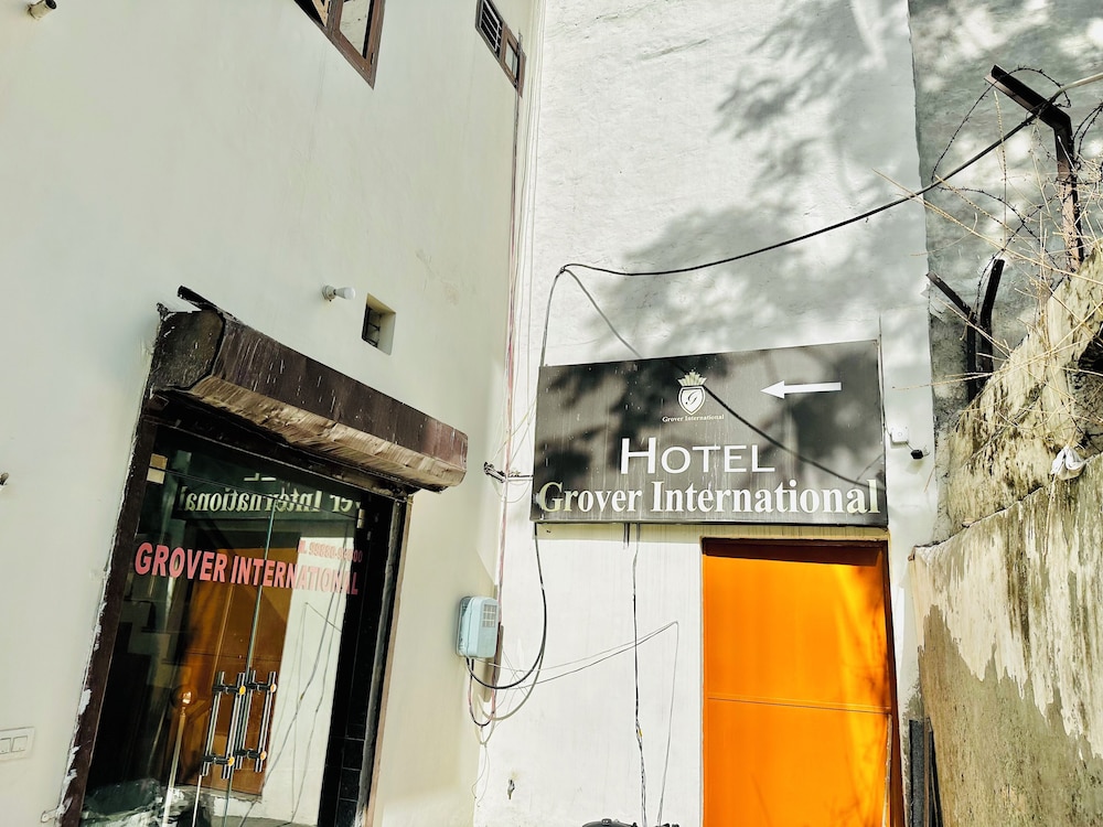 Grover International Hotel - Bathinda