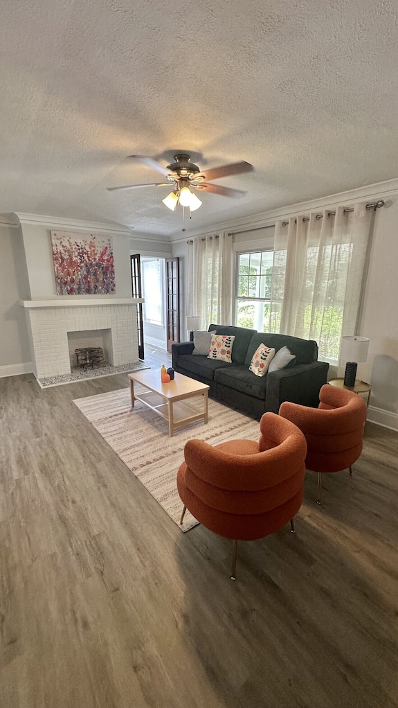 Modern 2br In Cleveland Heights | Parking & Patio - Shaker Heights, OH