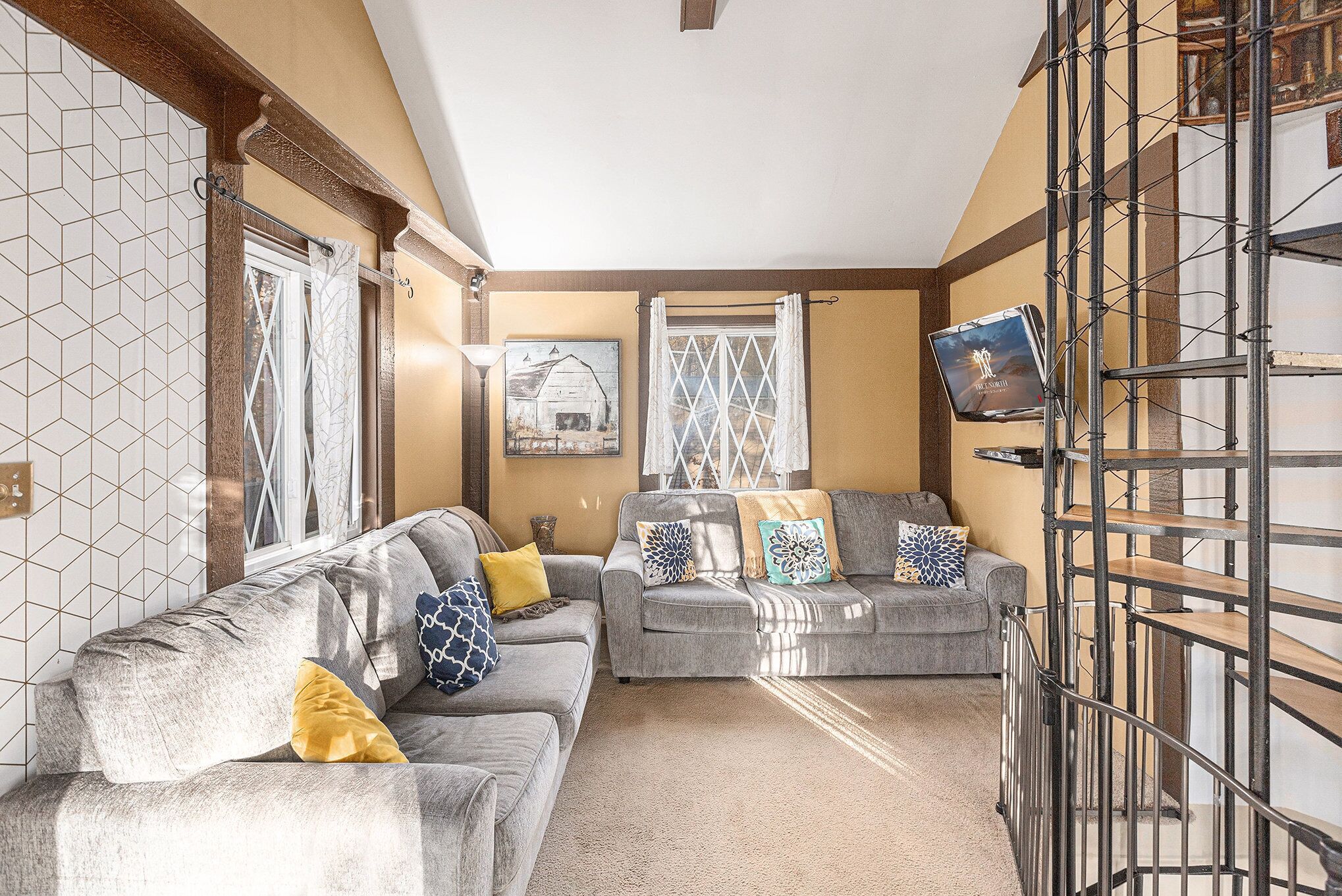 Cozy Chalet W/ Loft Near Sleeping Bear  Family Retreat  2552 - Glen Arbor, MI