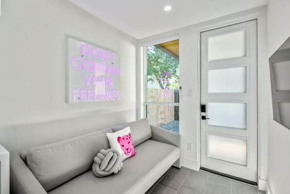 Blueberry Container @EADO Juice Box Reviews, Deals & Photos 2026 ...