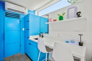 Blueberry Container @EADO Juice Box Reviews, Deals & Photos 2026 ...