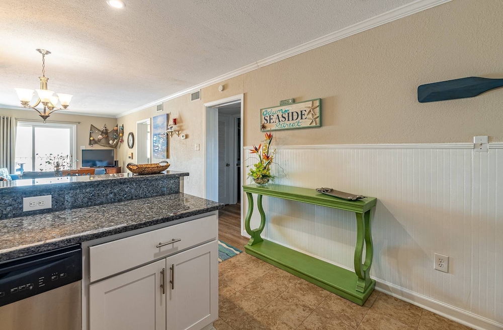 Perfect Ocean View - Oceanfront Condo, Private Balcony, Community Pool ...