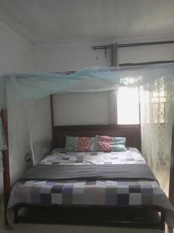 Sour Sop Guest House - Kampala