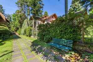 Apartamento Básico | Terrenos do alojamento