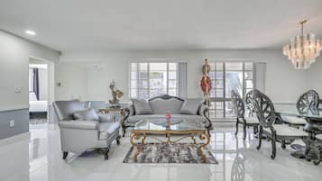 Casa (3 Bedrooms) | Parte interna