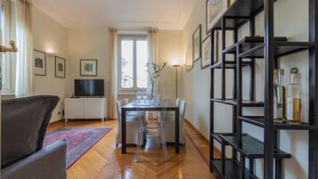 Apartamento Básico, varanda | Sala de jantar