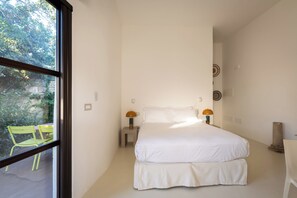 Quartos à prova de som, ferros/tábuas de passar roupa, Wi-Fi de cortesia