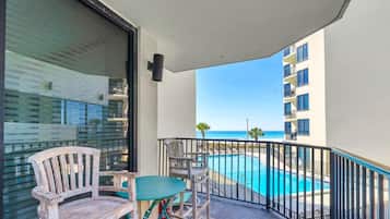 Condo, 1 cama Queen e sofá-cama (Sunbird 212E) | Área da propriedade