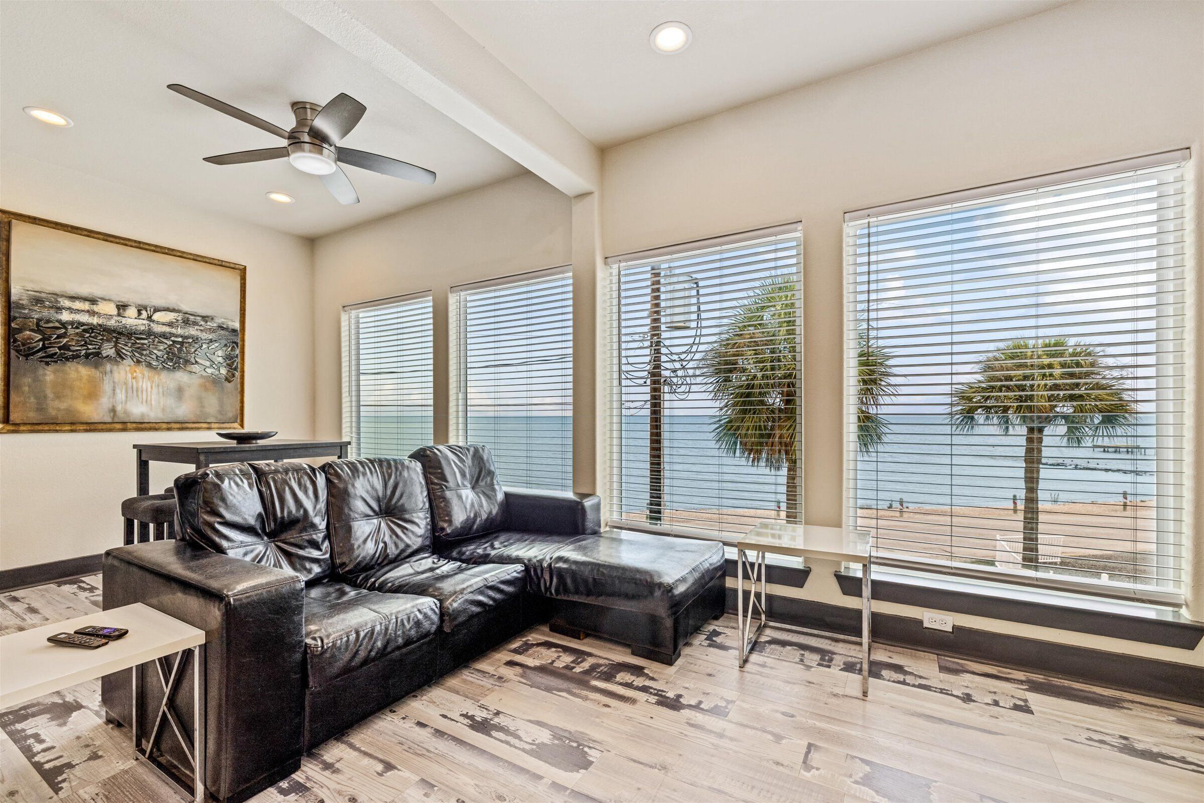 Texas Sun - Waterfront & Dog-friendly - League City, TX