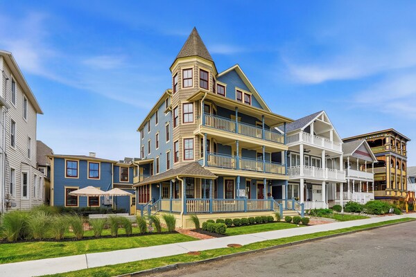 The Marilyn Inn - Lake Como, NJ