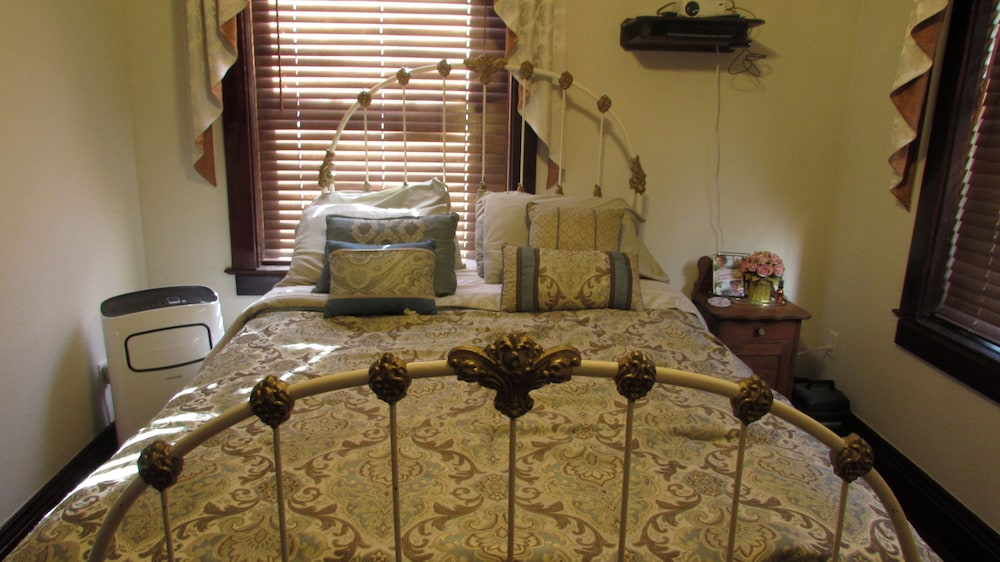 The Historic Argo Hotel - Nebraska