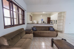 Casa, para fumantes | 3 quartos
