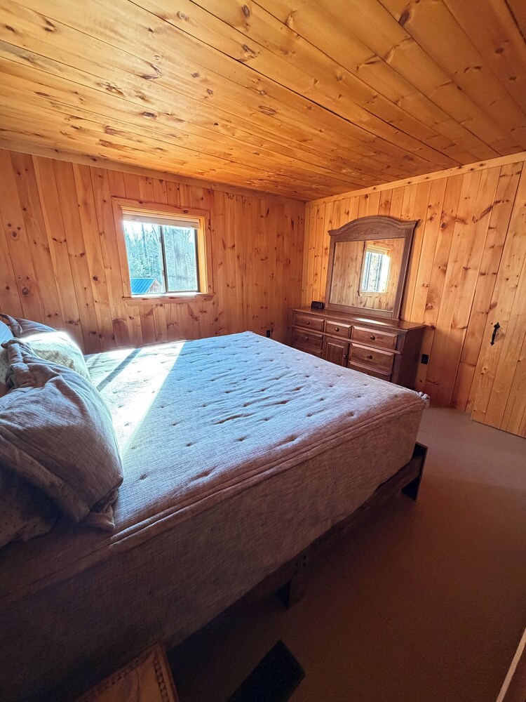 Northwoods Snowmobile Cabin with direct access to ITS-85 in Monson ...