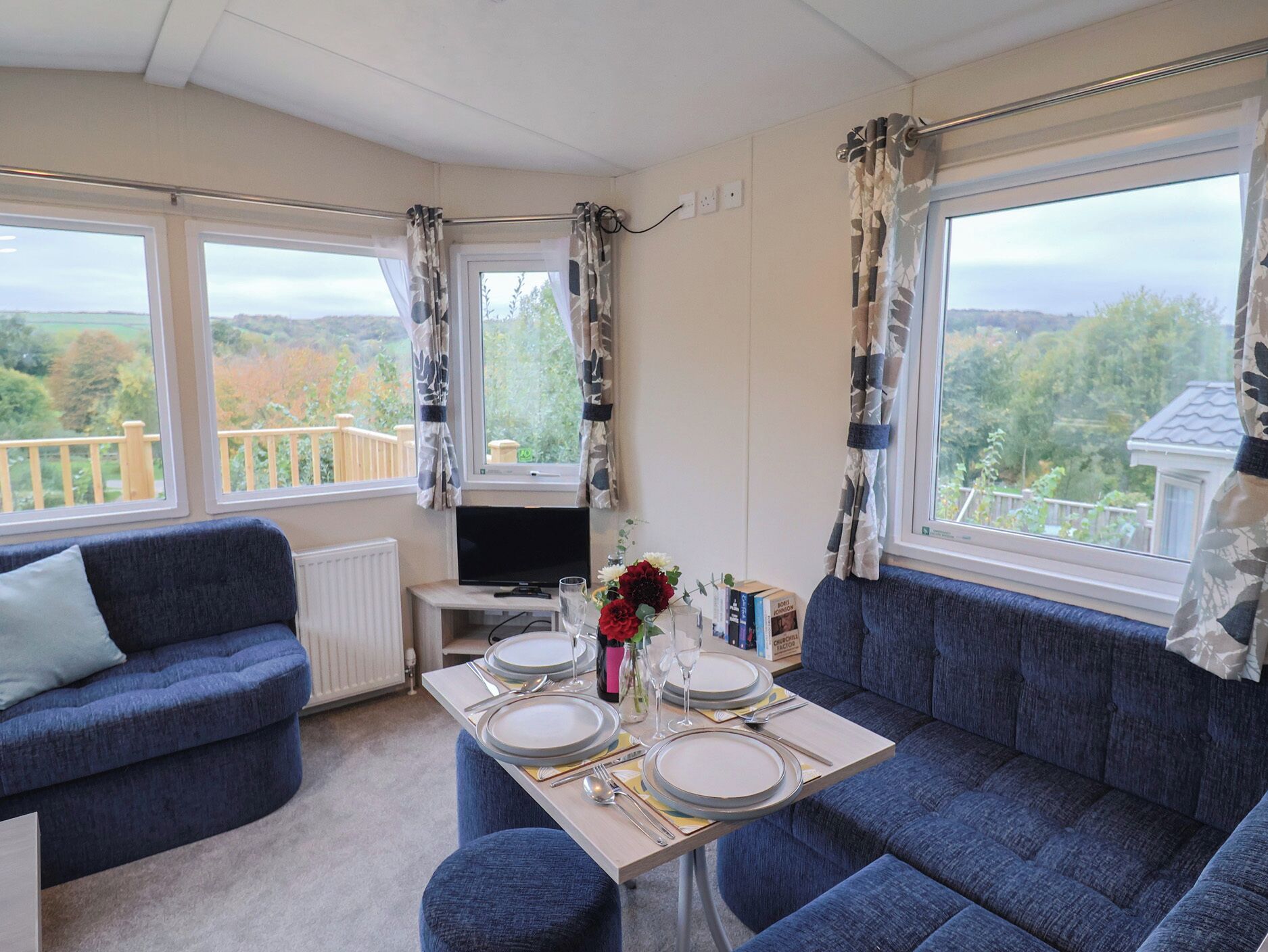 Avalon, Family Friendly, With A Garden In Uplyme - 라임 레지스