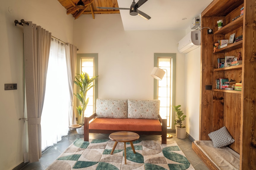 Ahrin House- Entire 2 Bedroom Cottage With Full Kitchen And Parking - 펀자브 주